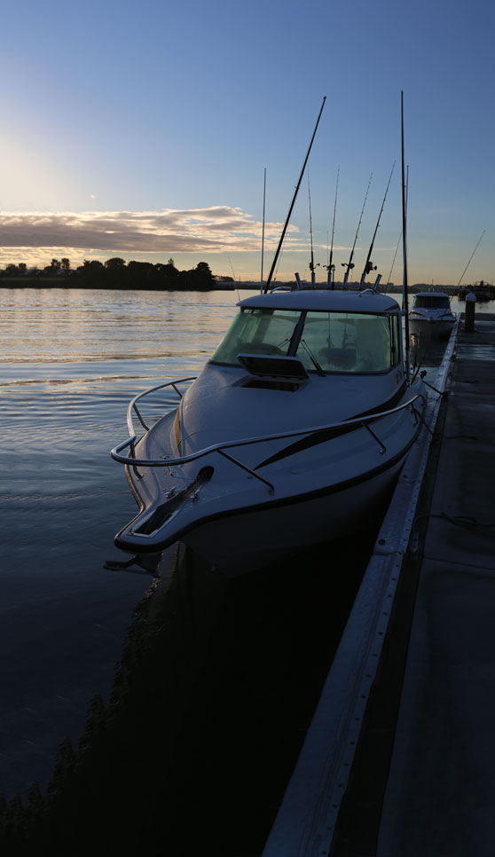 Rayglass 2500 - The Fishing Website