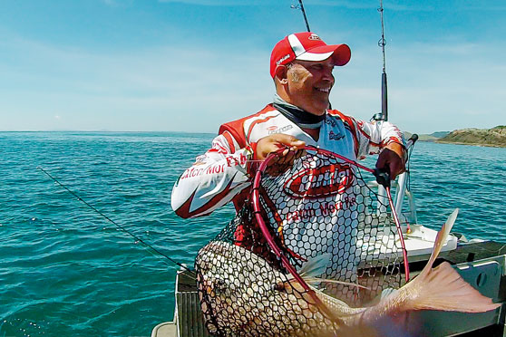 Catching big snapper on small lures - The Fishing Website
