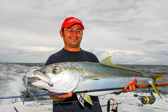 Best Tactics for Landing Big Fish - The Fishing Website