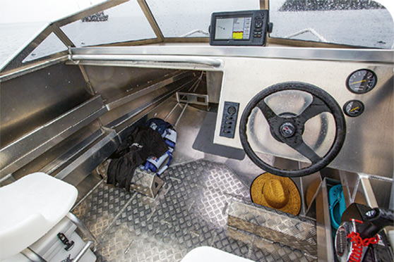 Black Dog Cat 500C Boat Review - The Fishing Website