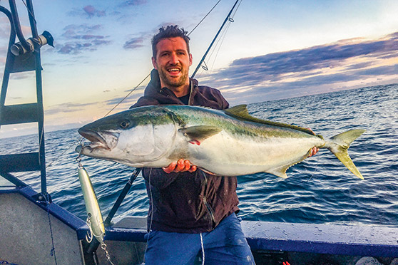 Dawn vs Dusk: What's the best time to Fish? - The Fishing Website