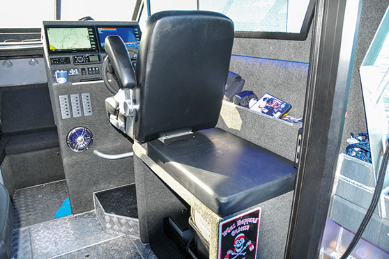 Senator RH780W Boat Review - The Fishing Website