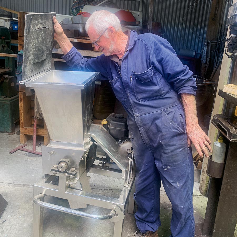 Cyril Jordan – Please be Seated - The Fishing Website