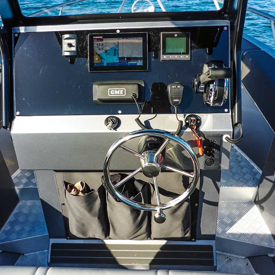 FlyFin 1900 Centre Console Boat Review - The Fishing Website