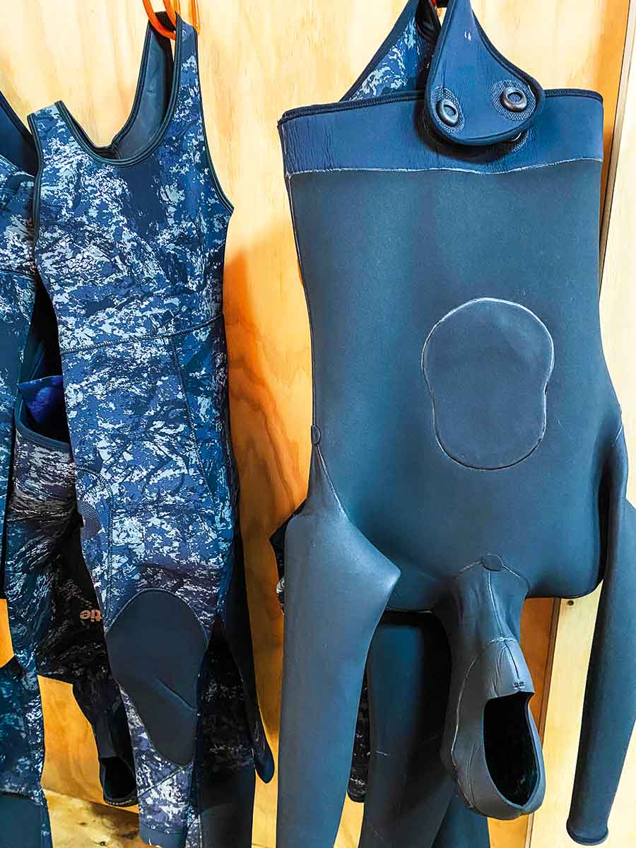 Keeping Warm for Winter Diving - The Fishing Website