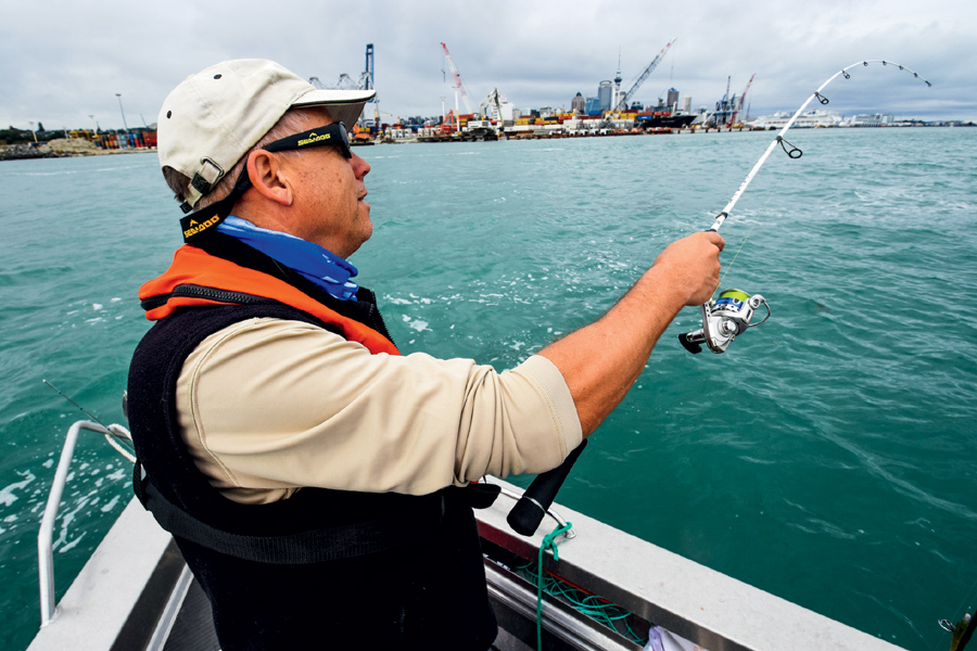 How to Fish Solo - The Fishing Website