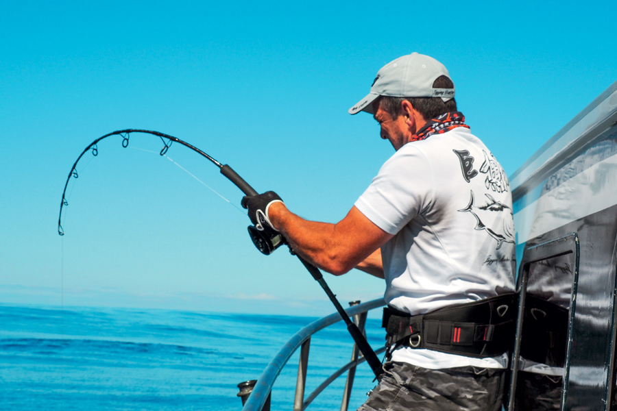 Jigging for kingfish - The Fishing Website