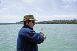 Catching snapper in the estuary - The Fishing Website
