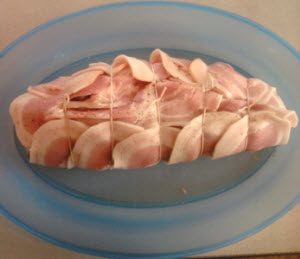 Stuffed Kingfish in Bacon Shoulder Loin Wrap - The Fishing Website