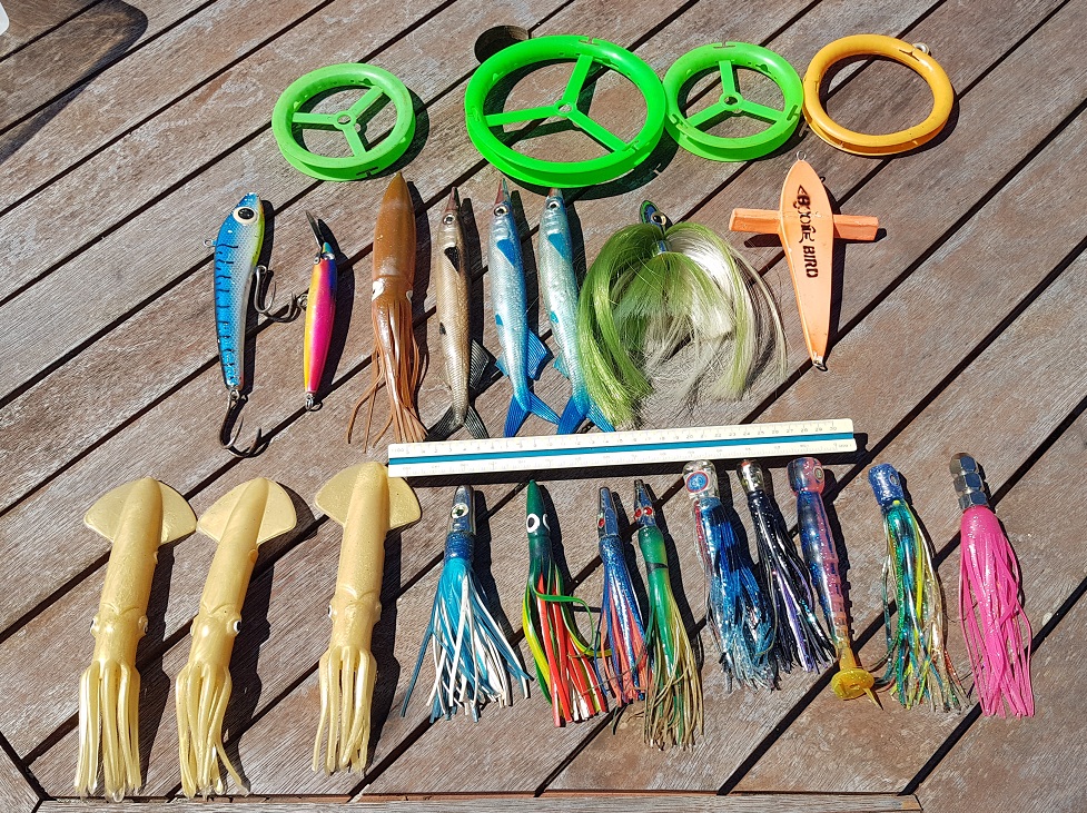 Sold - Small Lures plus Bits & Pieces - The Fishing Website ...