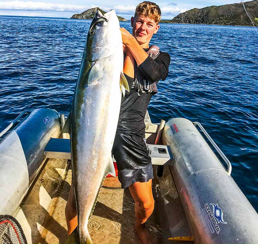 Catching Kingfish at North Cape - The Fishing Website
