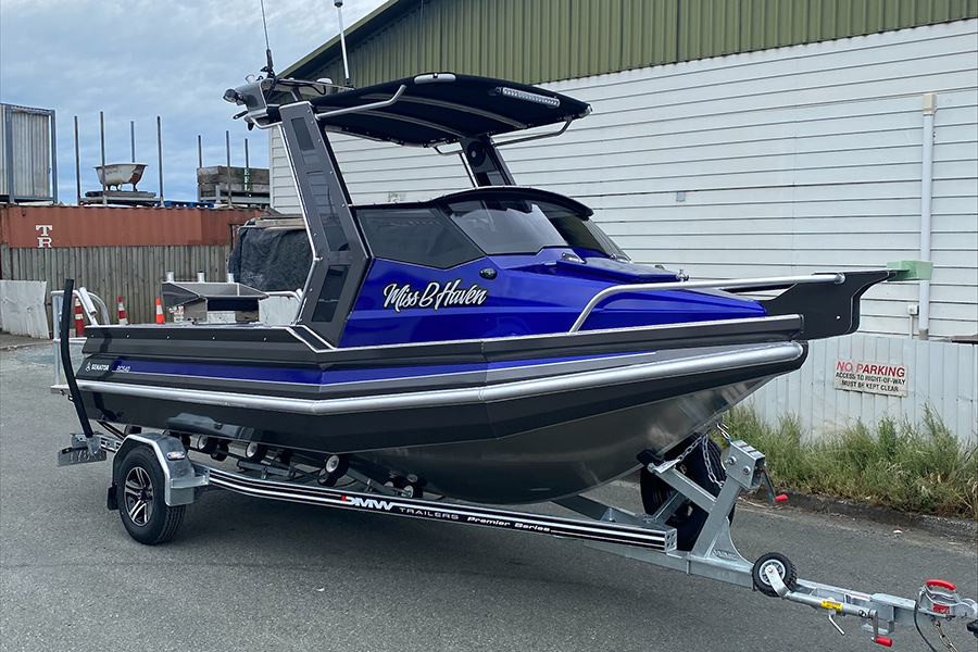 Dan Govier & His Senator RC450 - The Fishing Website