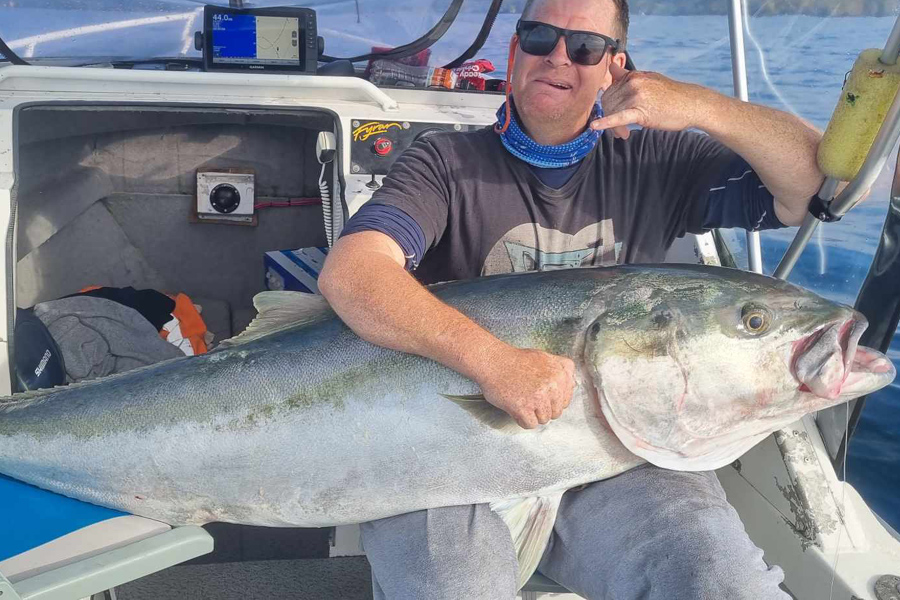 The Longest Kingfish on Record? - The Fishing Website