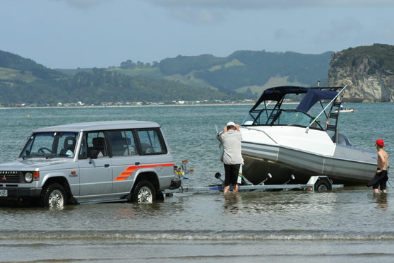 Boats - launching and retrieving from a beach - The Fishing Website