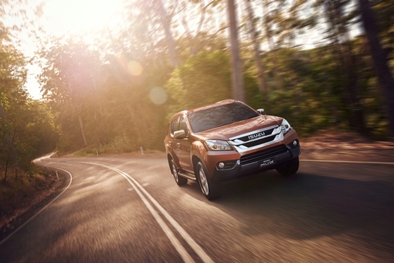 Isuzu MU-X 4WD review - The Fishing Website
