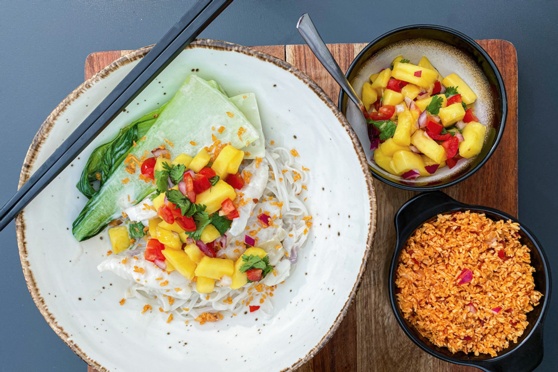 Vietnamese Coconut Fish Curry With Rice Noodles - The Fishing Website