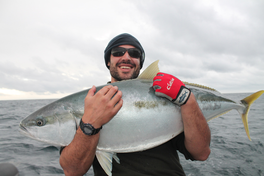 10 jigging tips - catching kingfish - The Fishing Website