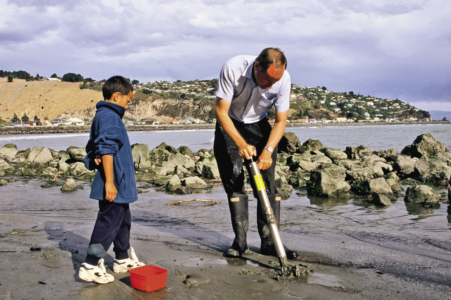 Land based fishing - tips and techniques - The Fishing Website