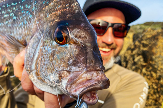 Connecting Leader to Lures - The Fishing Website