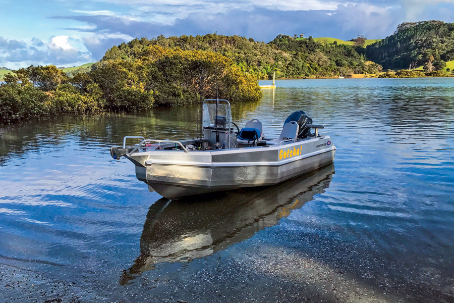 How to Fish Solo - The Fishing Website