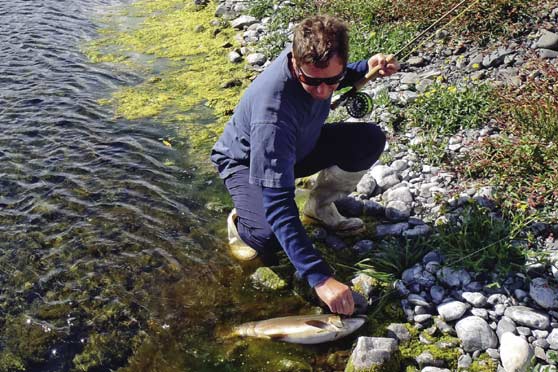 Fly Fishing - casting techniques - The Fishing Website